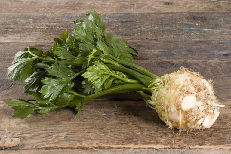 Sellerie online bestellen - bei Farmy.ch