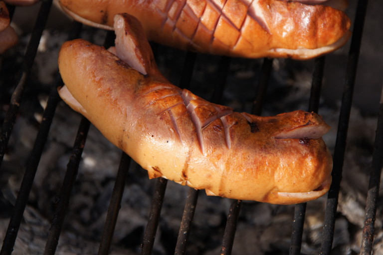 Commandez en ligne des cervelas de première qualité - sur farmy.ch